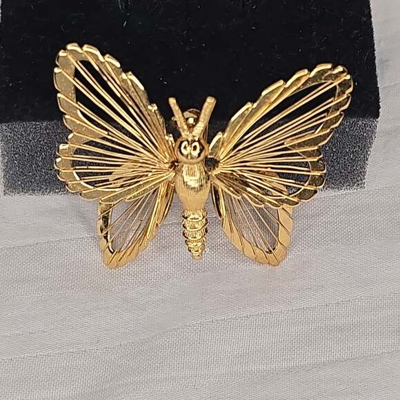 Monet | Jewelry | Vintage Monet Gold Tone Filigree Butterfly Brooch Pin ...